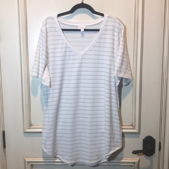LuLaRoe | Tops | Lularoe Iris Tunic Xl | Poshmark